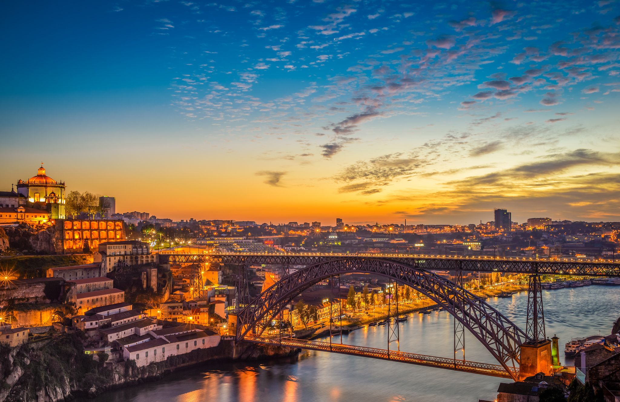 Porto Sunset Walking Tour - CMTour | Douro Valley Tours